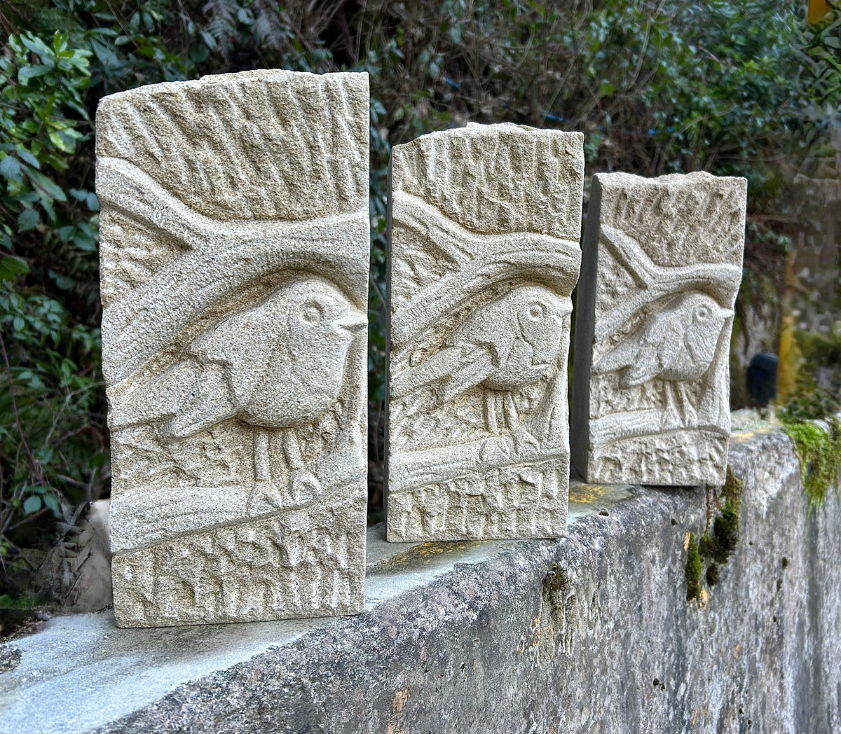 Bobbin Robin - Stone Sculpture – Villager Jim's Shop