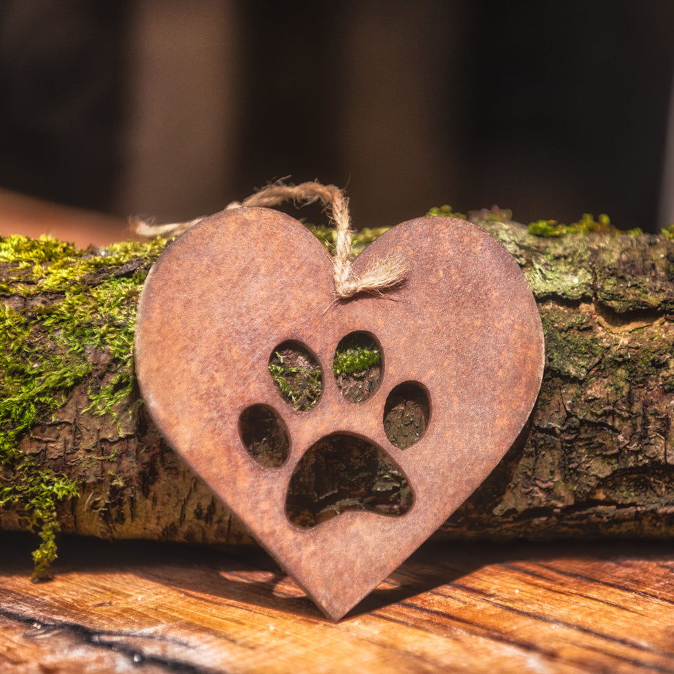 Paw Print Heart - Rustic Rusted Garden Sign – Villager Jim's Shop